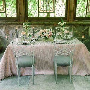 Swell Mauve Table Linen - Linen Rentals | Wedding Table Linen, Runners ...