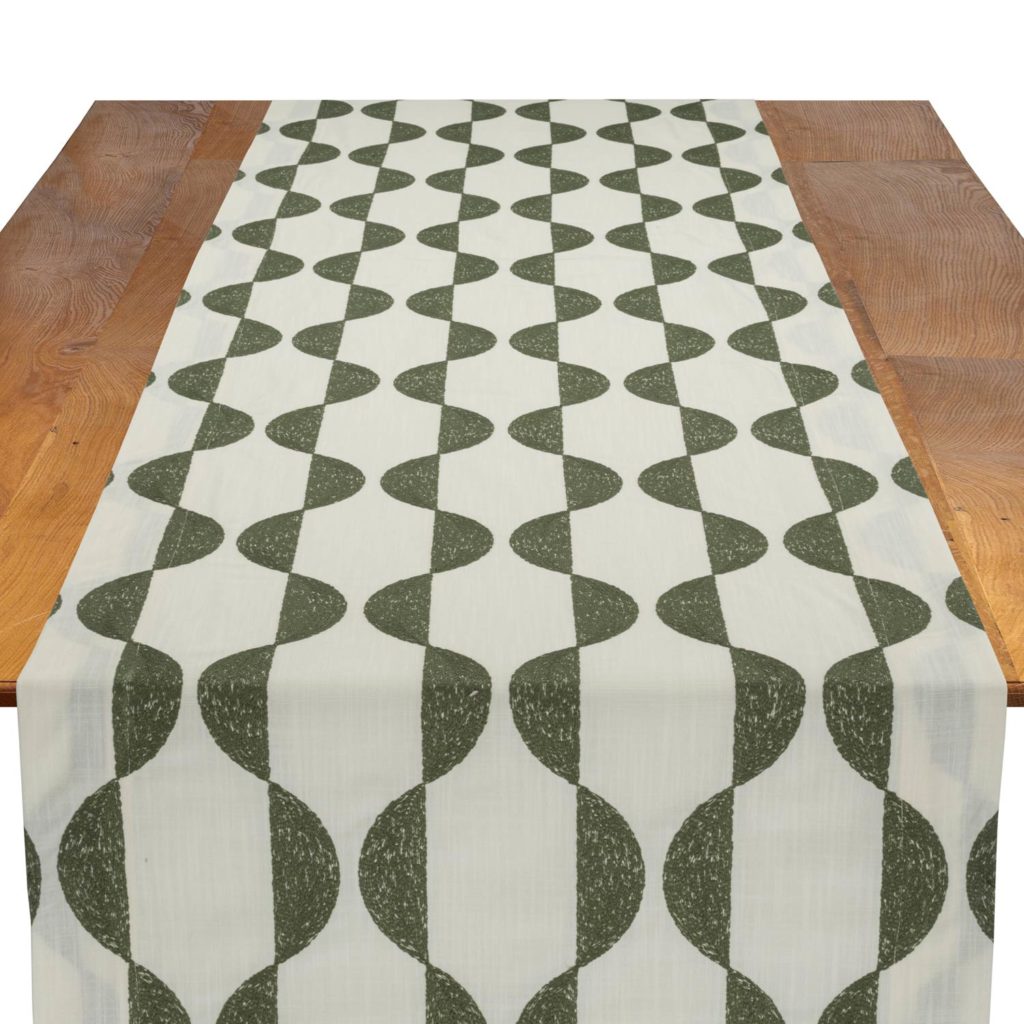 Arch Bancha Table Runner - Linen Rentals | Wedding Table Linen, Runners ...